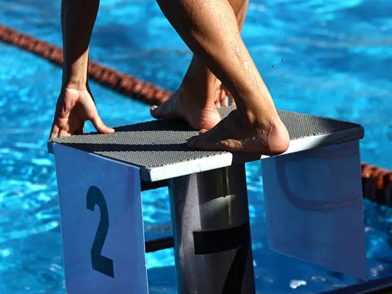 How Do Swimming Competitions Work? A Beginner's Guide – WATERPLOPS